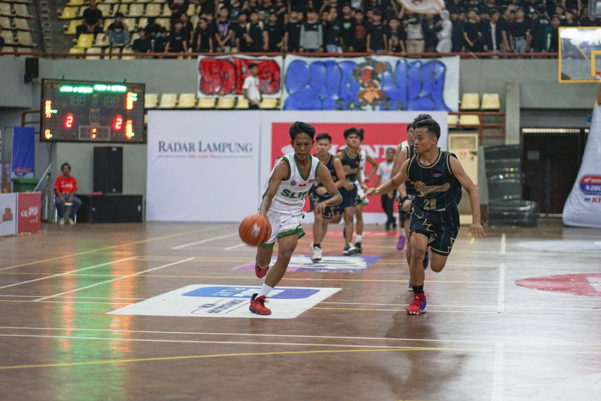 Menuju DBL Lampung: Pasang Target Sederhana, Putra Smansa Metro Siap Melantun | DBL ID